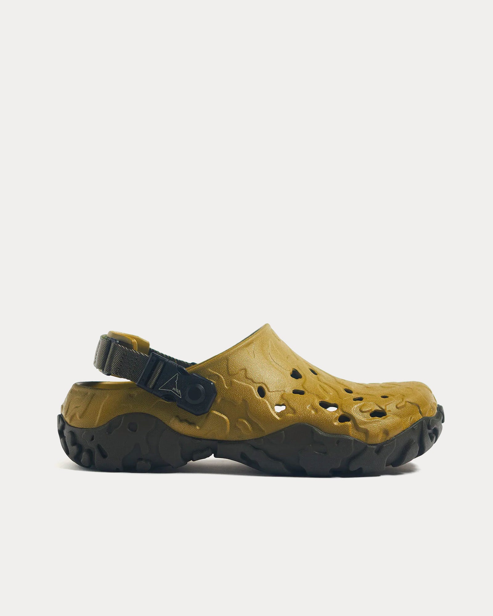 ROA x Crocs Unisex Atlas Aloe / Multi Clogs
