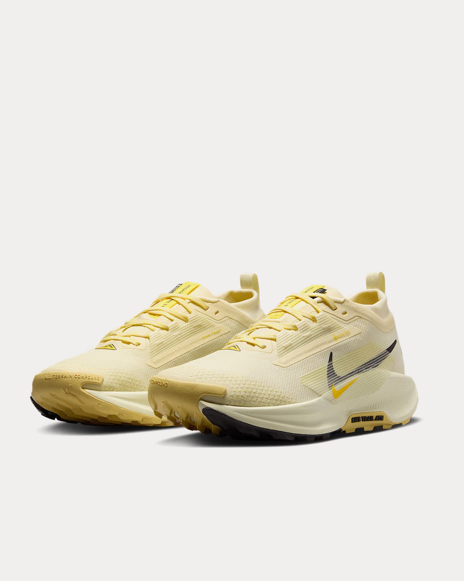 Nike Men's Pegasus Trail 5 Gore-Tex Alabaster / Saturn Gold / Lightning ...