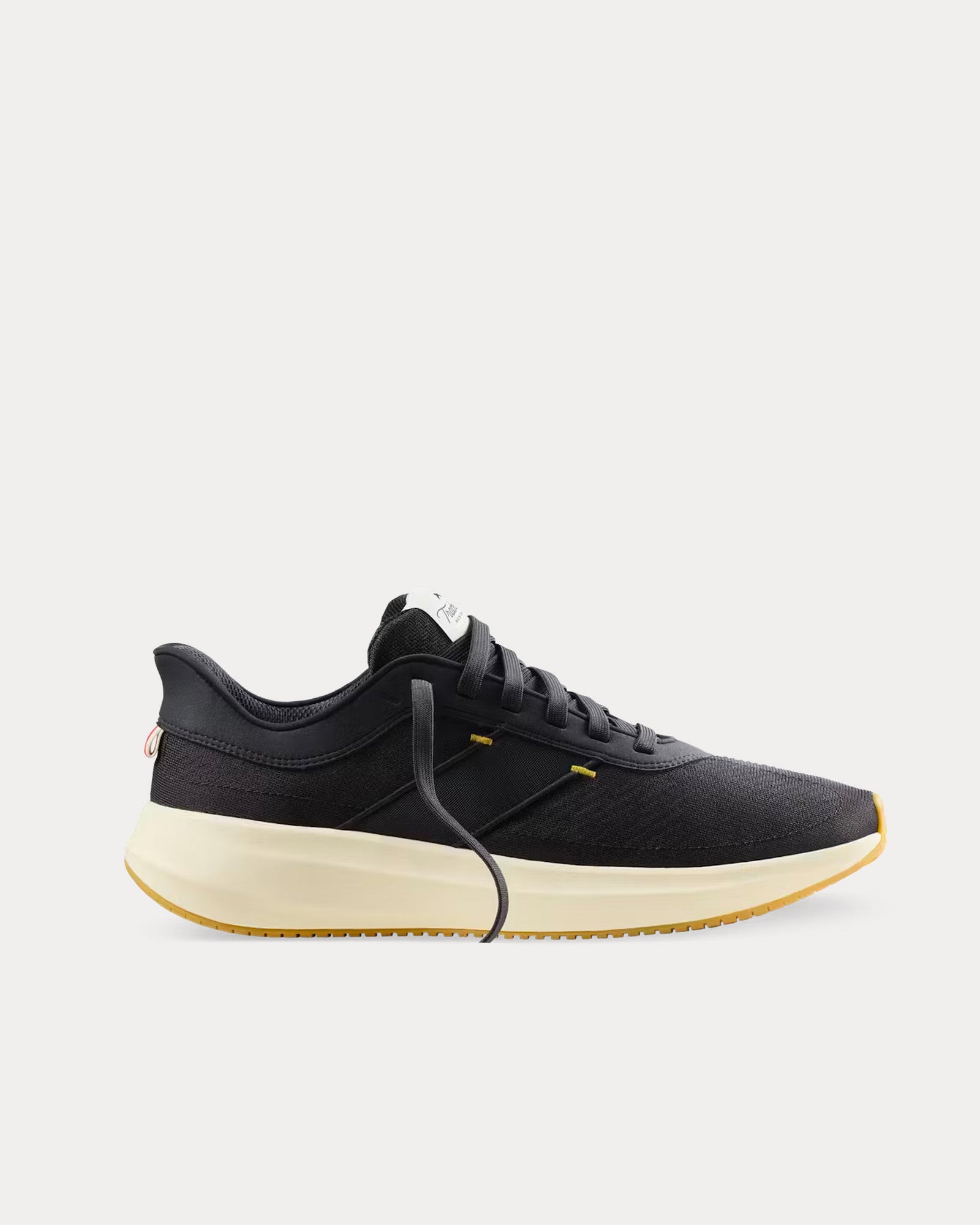 Tracksmith Unisex Eliot Runner Black Running Shoes