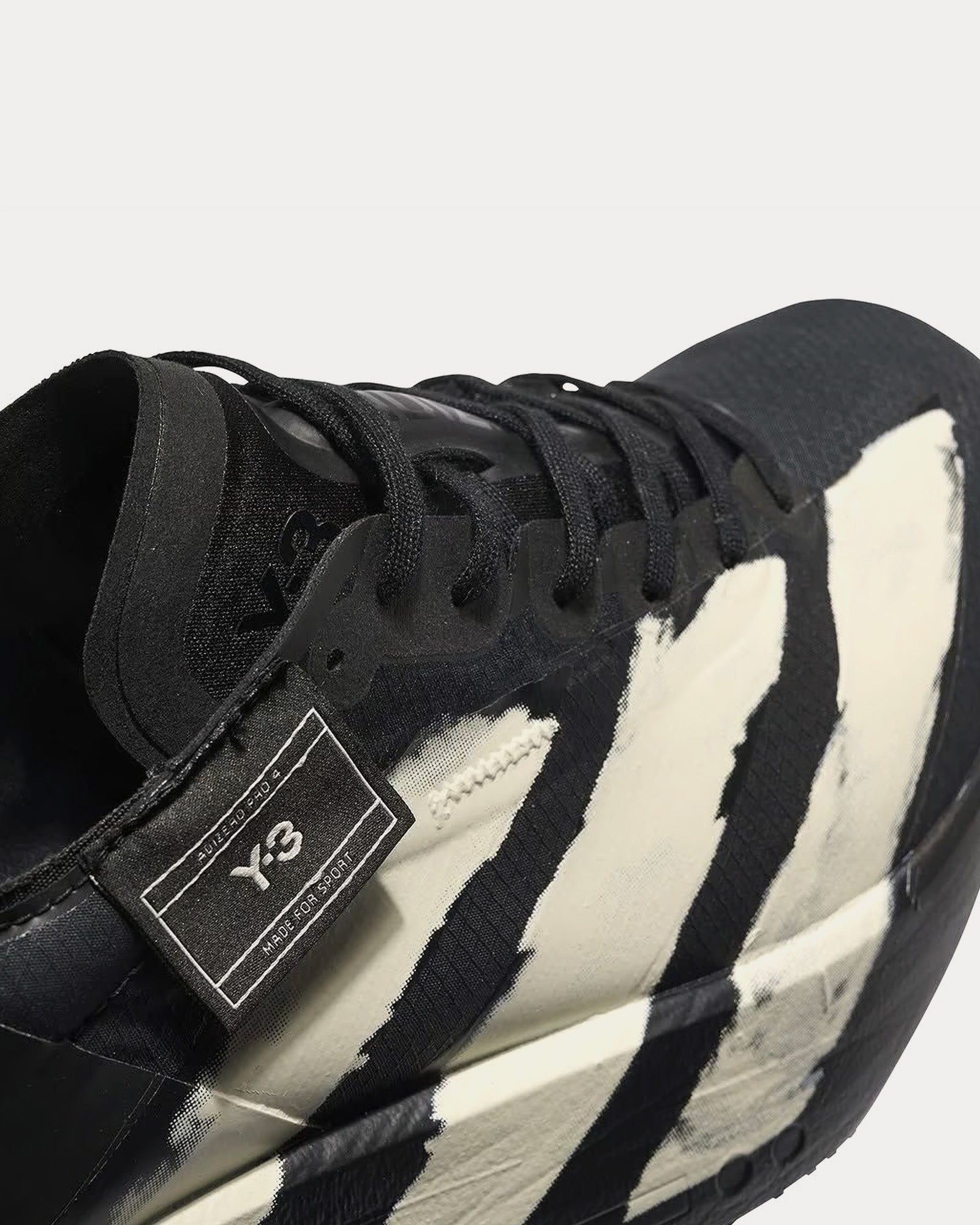 Y3 Unisex Adios Pro 4 Core Black / Cloud White Running Shoes
