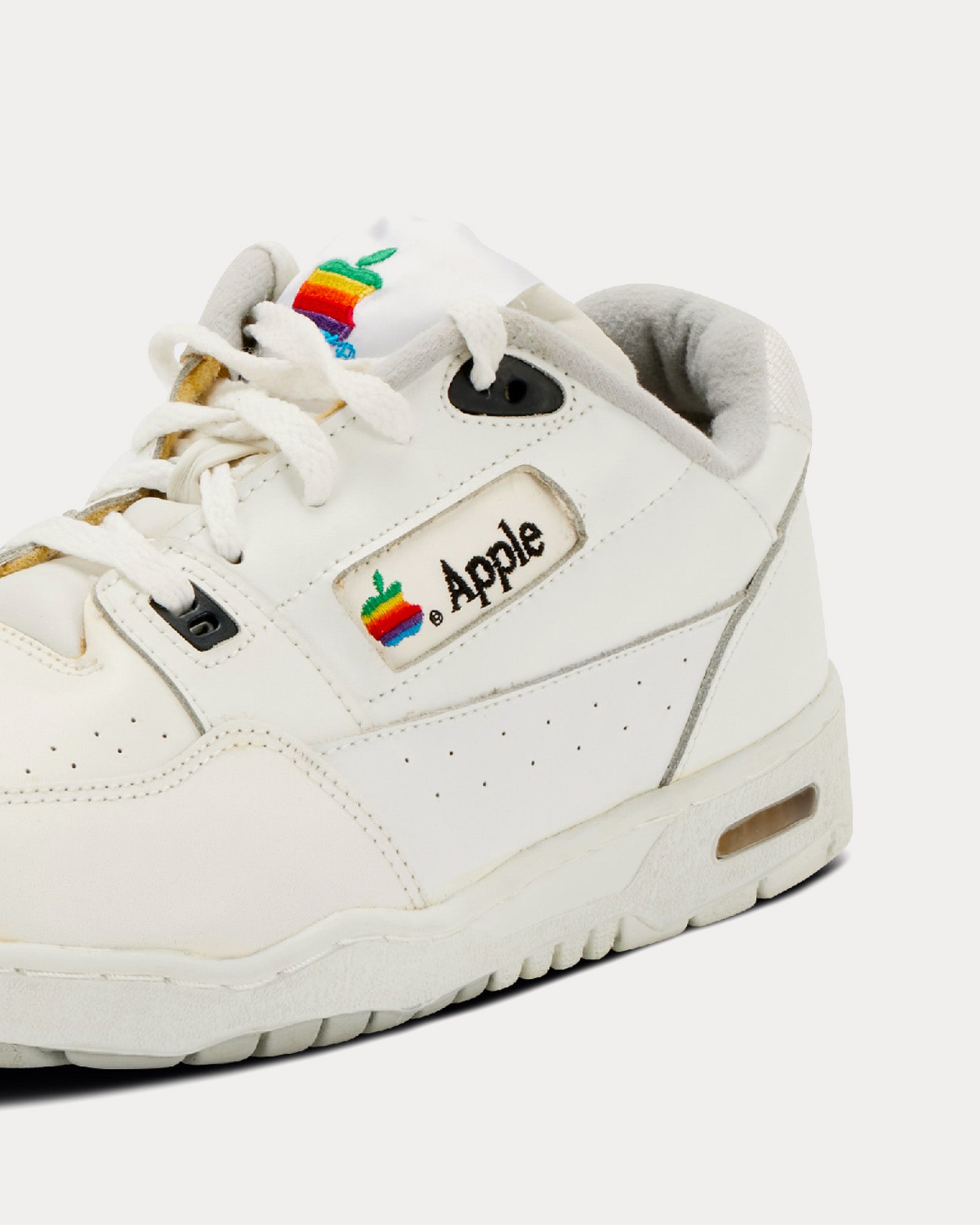 Apple Unisex Omega Sports Apple Computer White Low Top Sneakers & Trainers