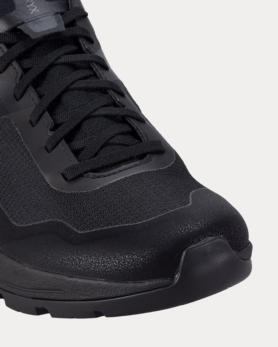 Arc'teryx Vertex GTX Black / Black Running Shoes - Sneak in Peace