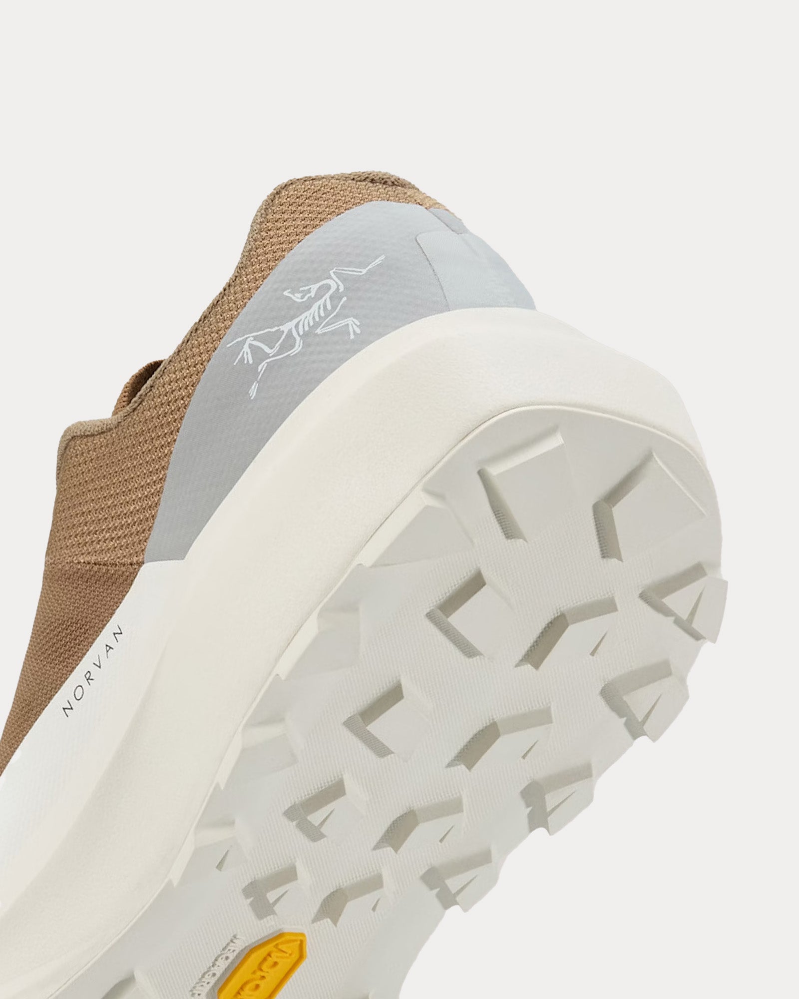 Arc'teryx Men's Norvan LD 4 Dk Canvas / Dk Arctic Silk Running Shoes