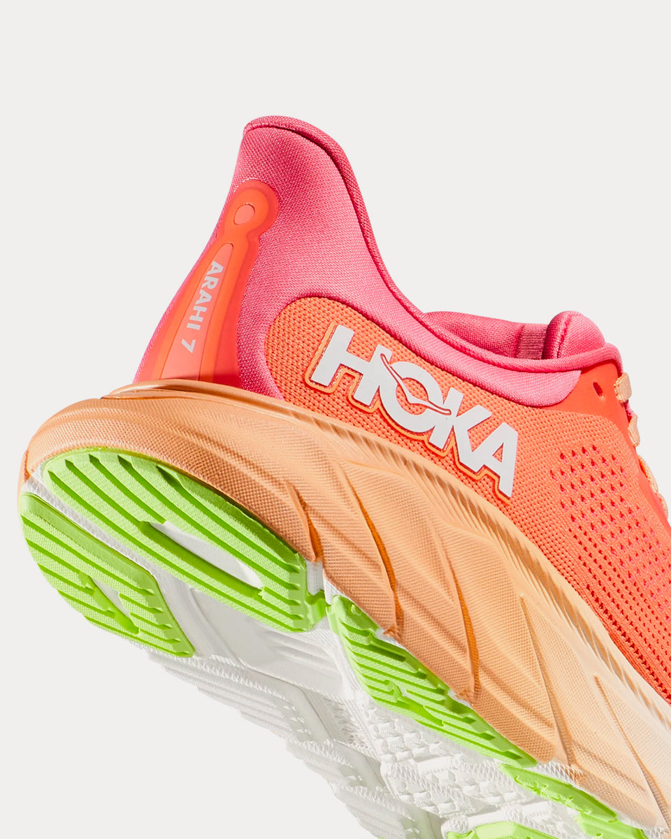 Hoka Arahi 7 Papaya / Coral Running Shoes - Sneak in Peace