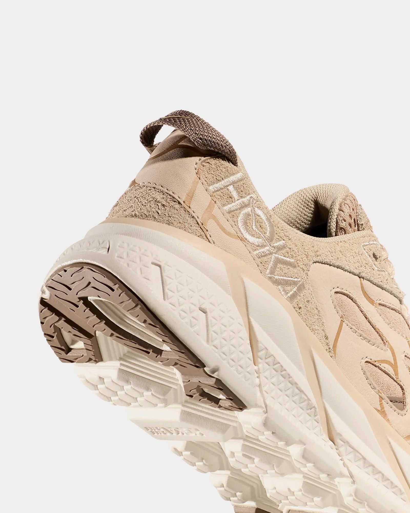 HOKA Unisex Elite Terrain System Clifton L Suede Oak / Sand / Alabaster ...