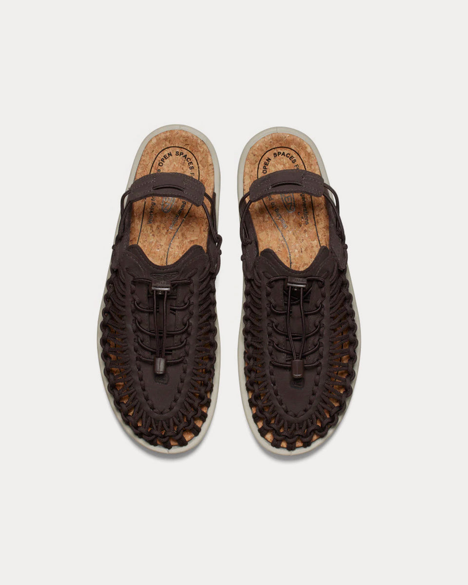 Keen Uneek II Convertible Java / Java Sandals - Sneak in Peace