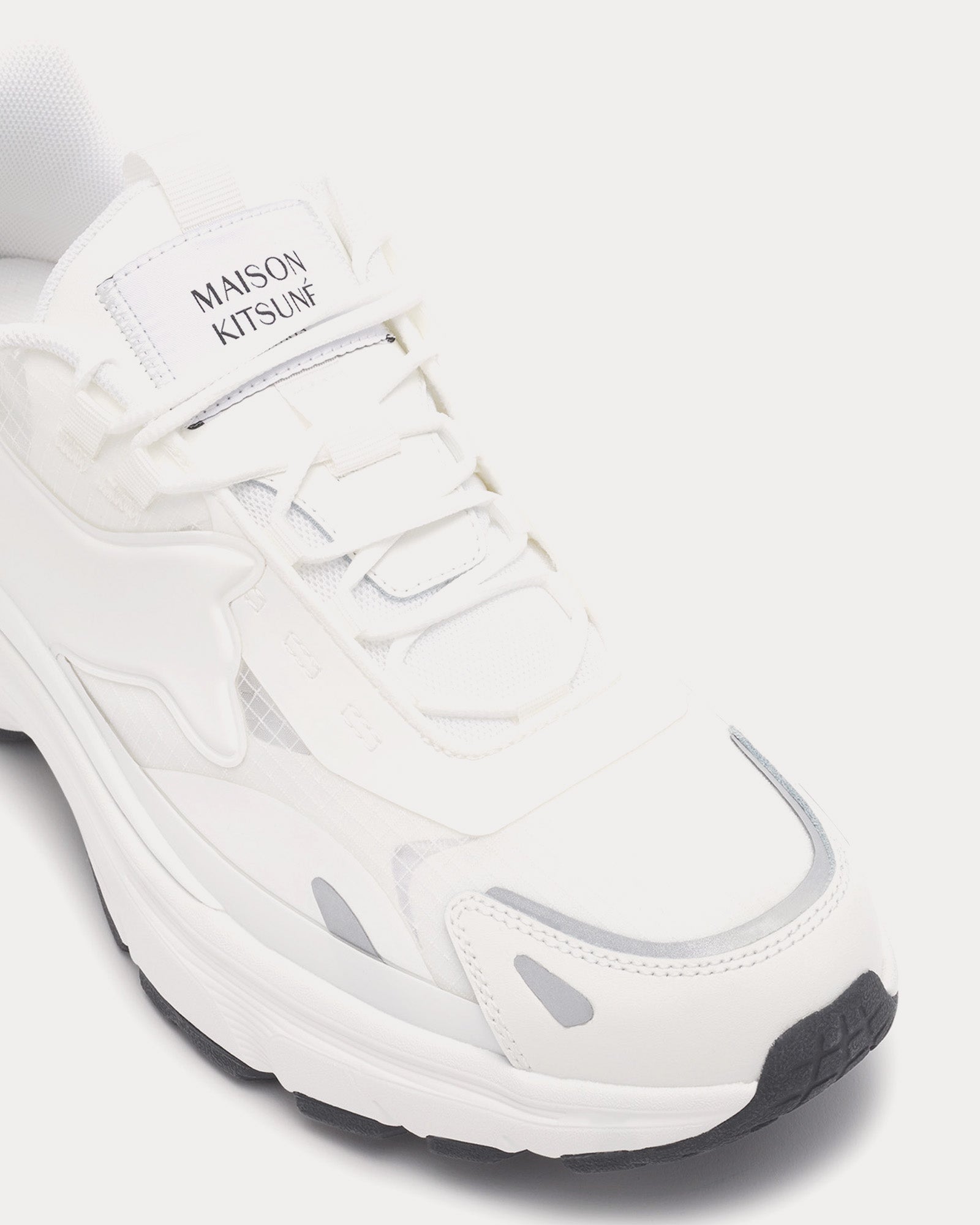 Maison Kitsuné Women's Sora Runners White Low Top Sneakers