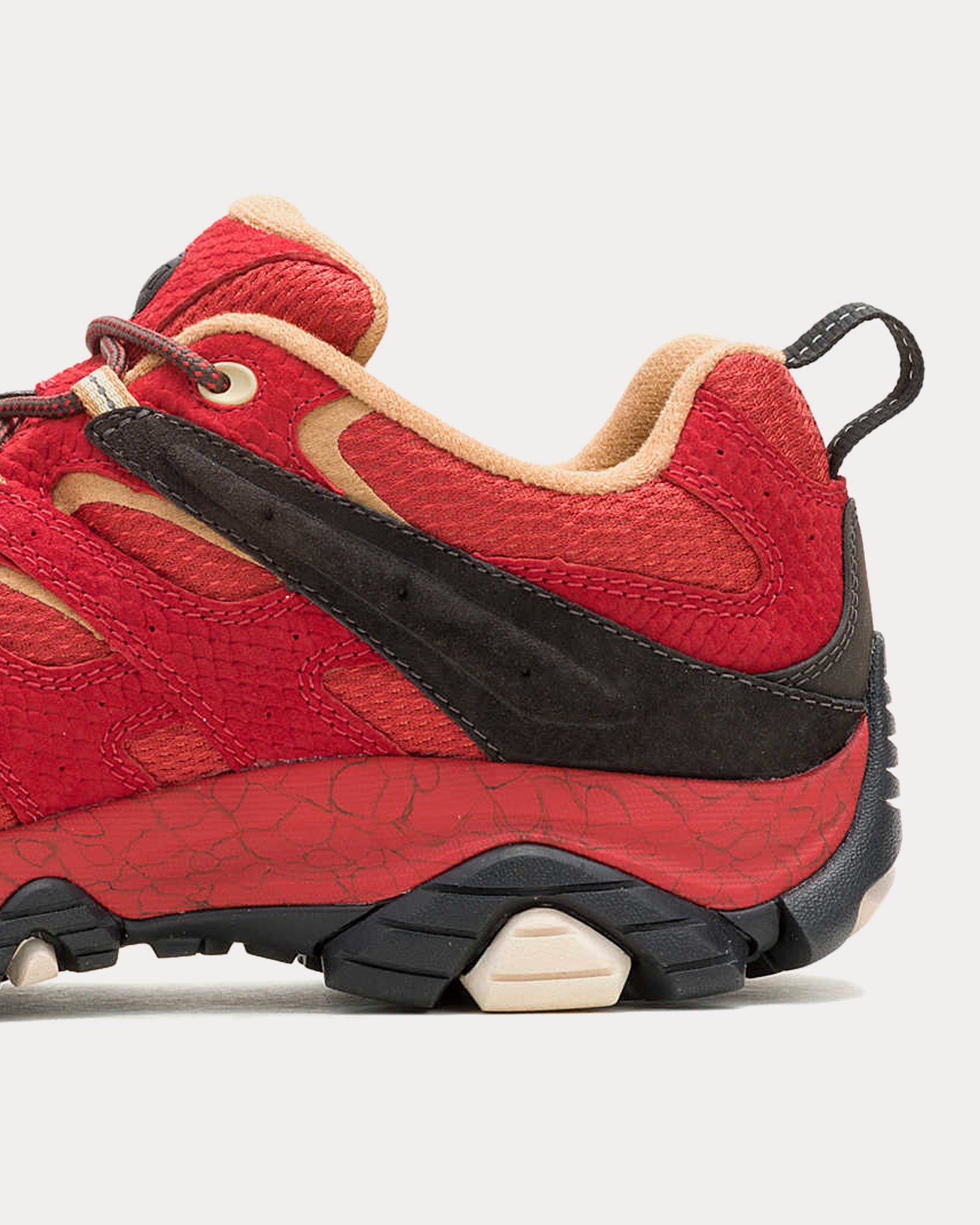 Merrell x House of the Dragon Unisex Moab 3 Caraxes Low Top Sneakers