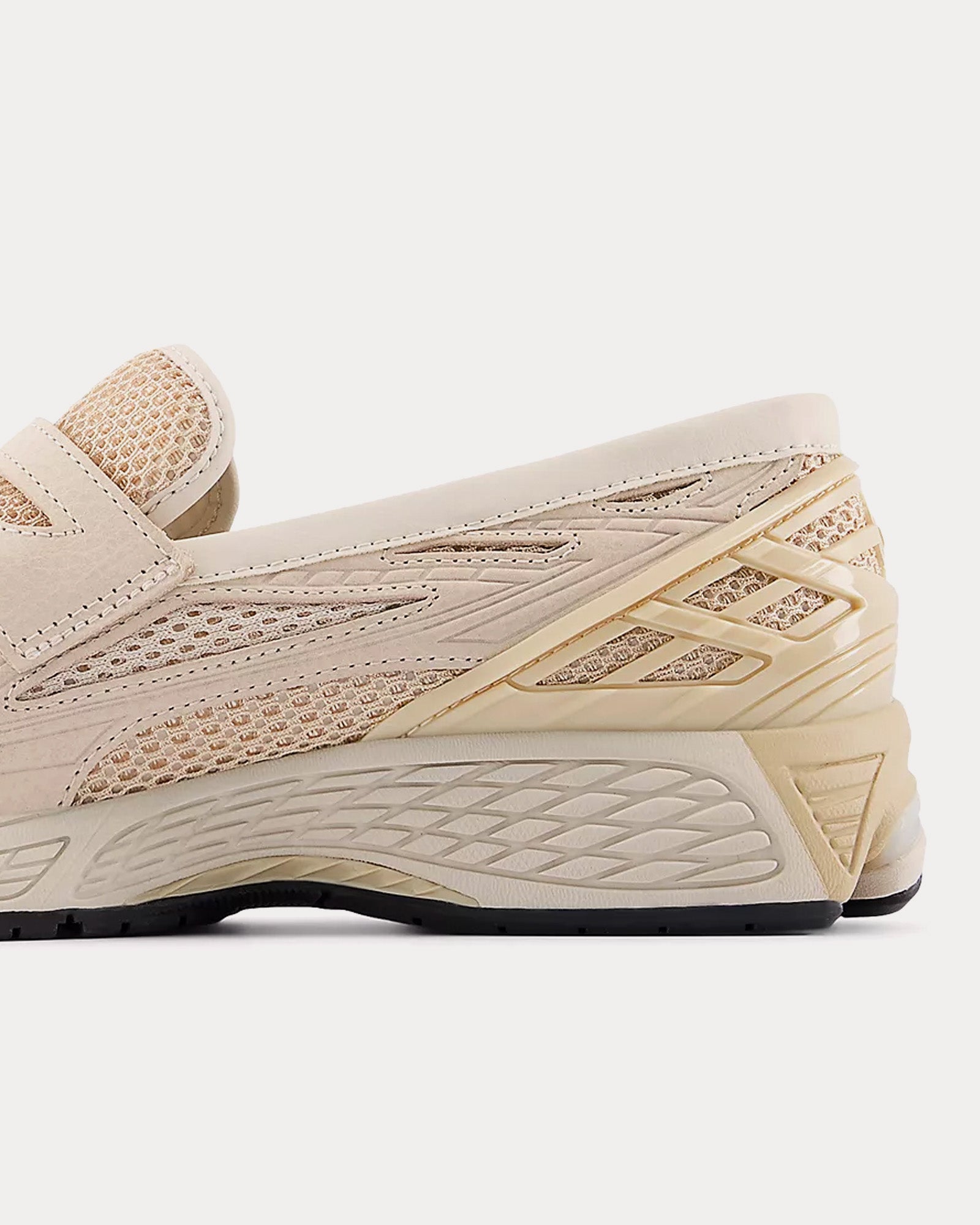 New Balance Unisex 1906L Bisque Loafers