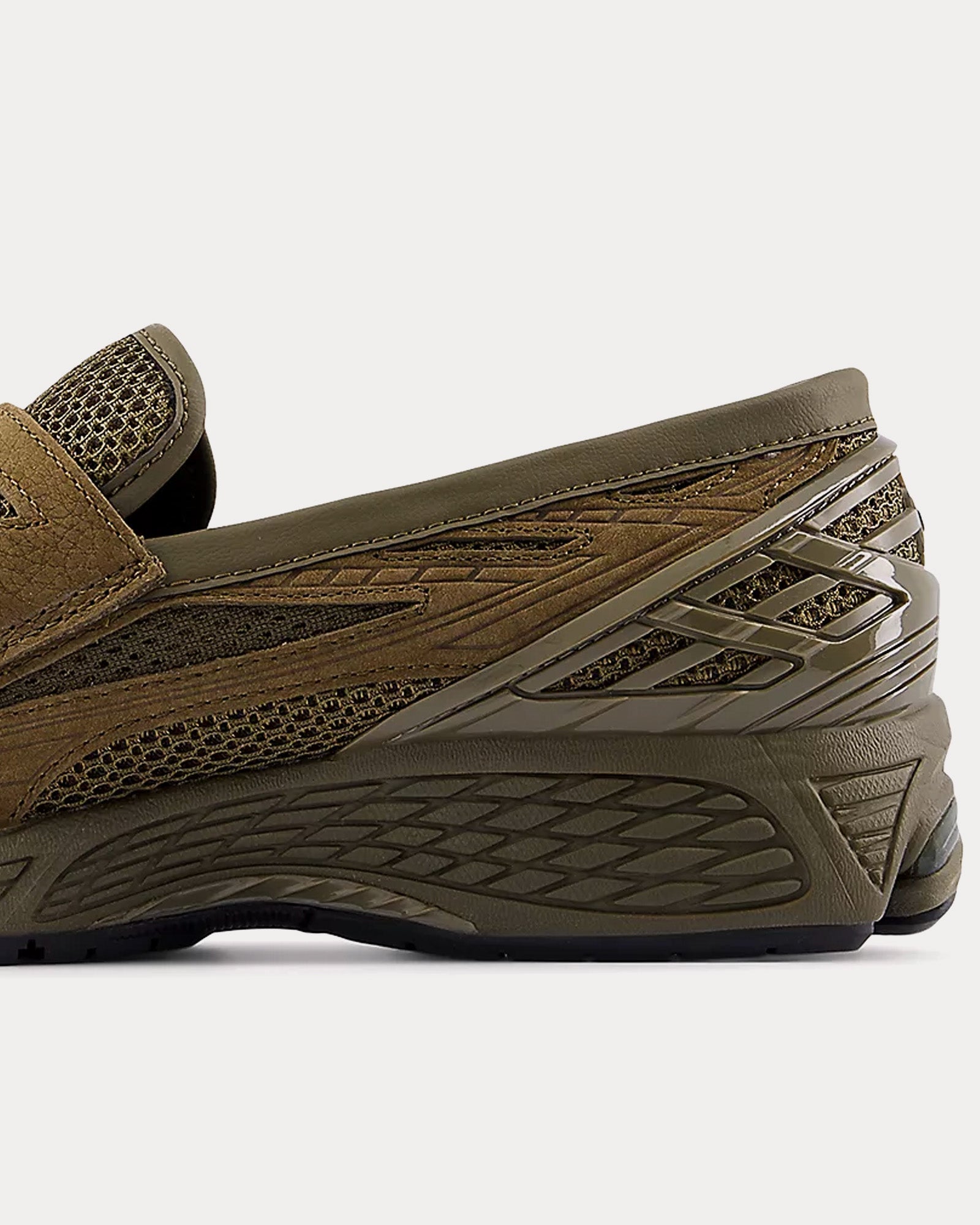 New Balance Unisex 1906L Woodland Loafers