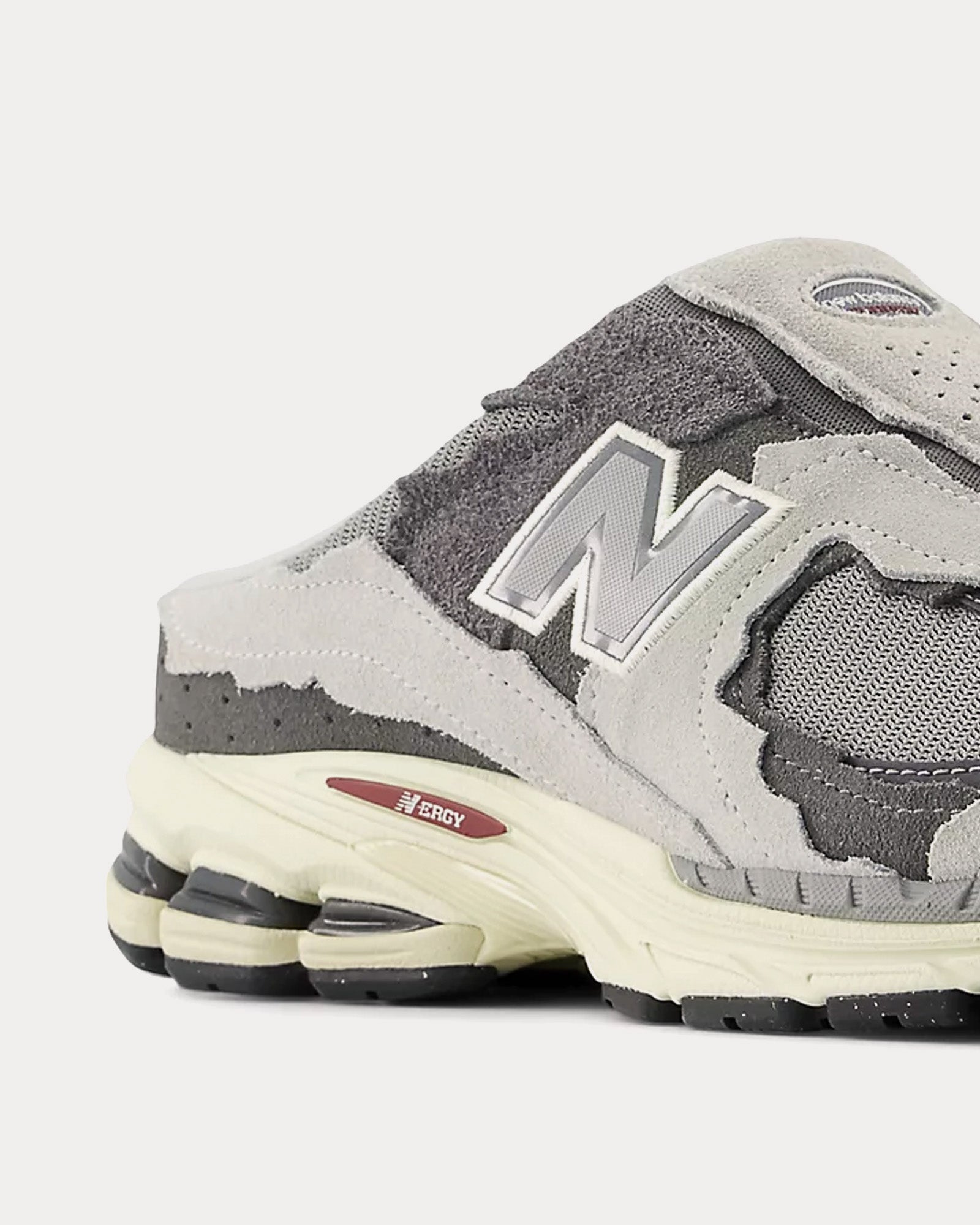 New Balance Men's 2002n Raincloud / Magnet/ Shadow Grey Mules