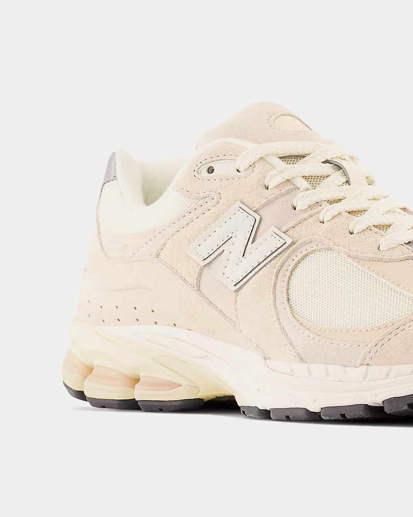 New Balance 2002r Calm Taupe / Angora / Silver Metallic Low Top ...