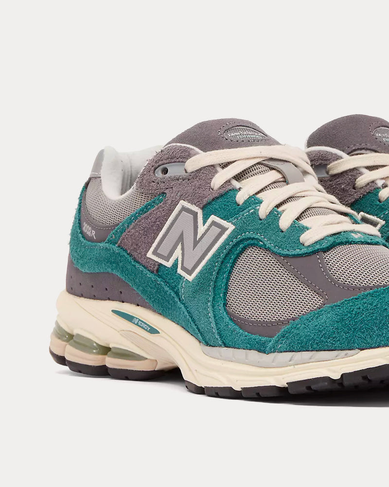 Buy New Balance Unisex 2002r New Spruce / Magnet / Shadow Grey Low Top ...