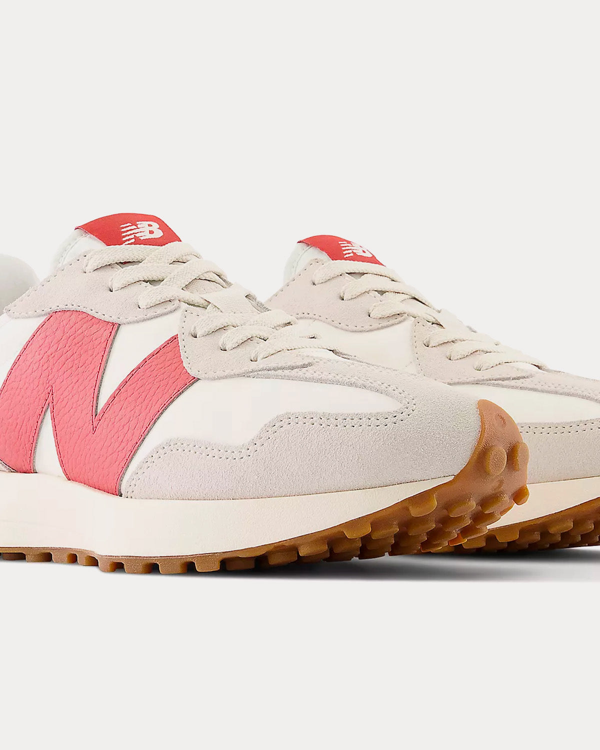 New Balance 327 Moonbeam / Astro Dust Low Top Sneakers - Sneak in Peace