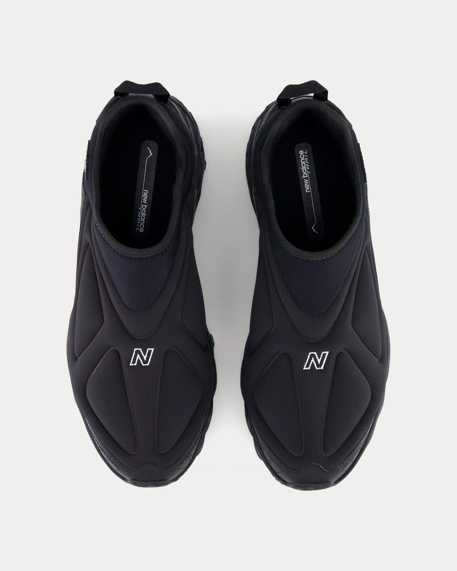 New Balance Unisex 610S Black Slip On Sneakers