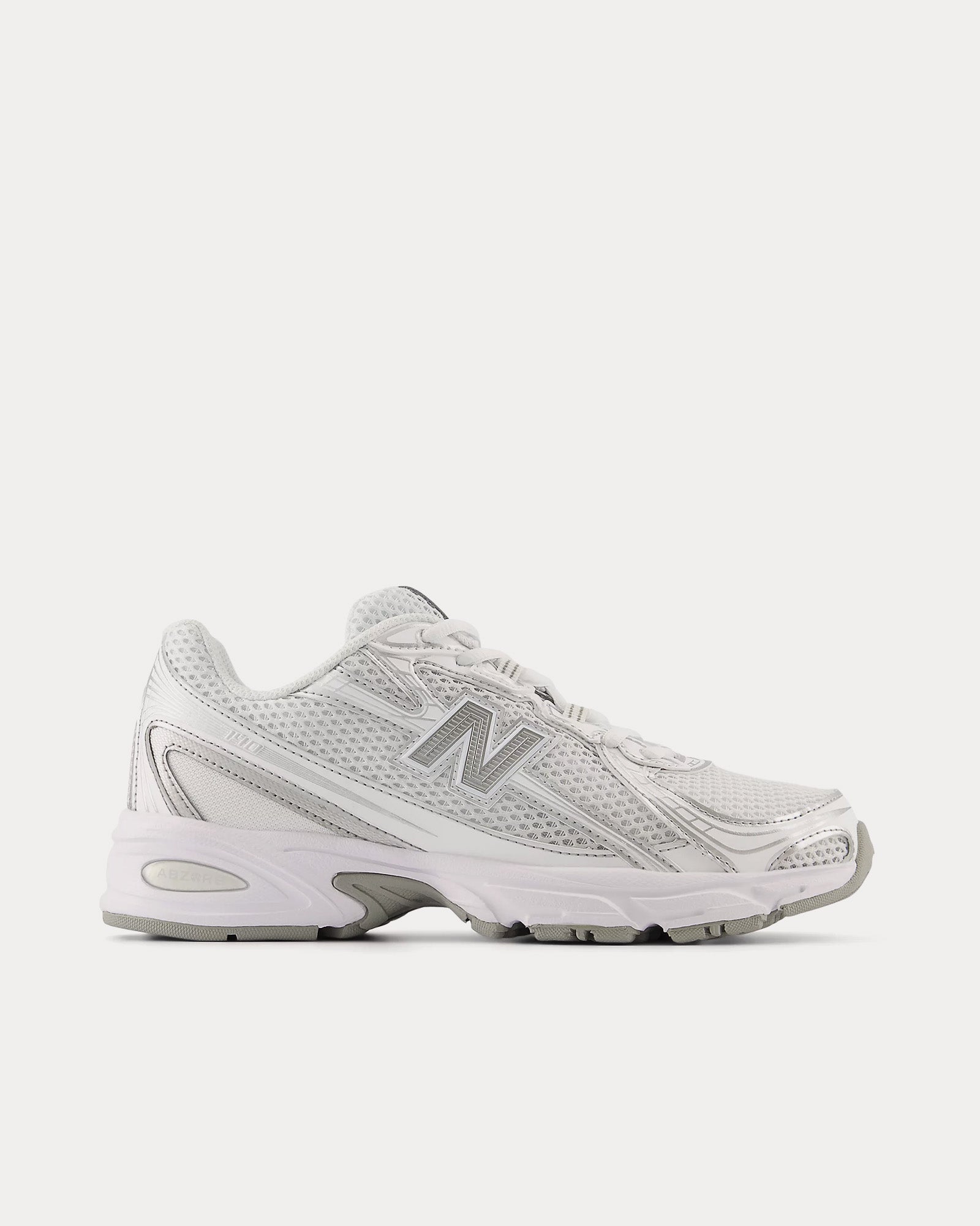 New Balance Unisex 740 White / Silver Metallic / Reflection Low Top ...