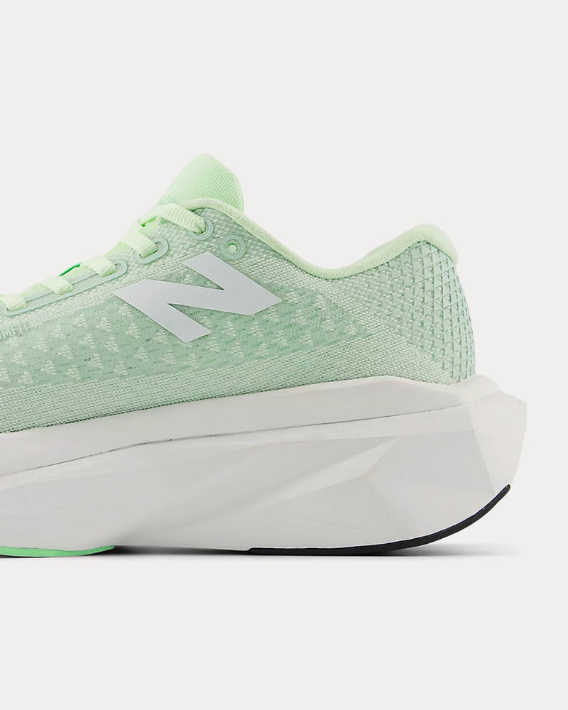 New Balance Women's FuelCell SuperComp Trainer v3 Melon Water / Clay Ash / White Running Shoes