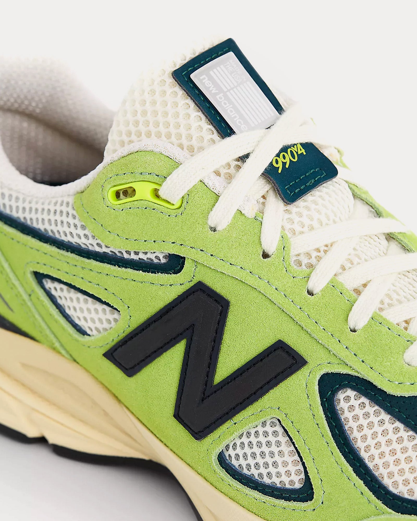 990v4 Hi Lite