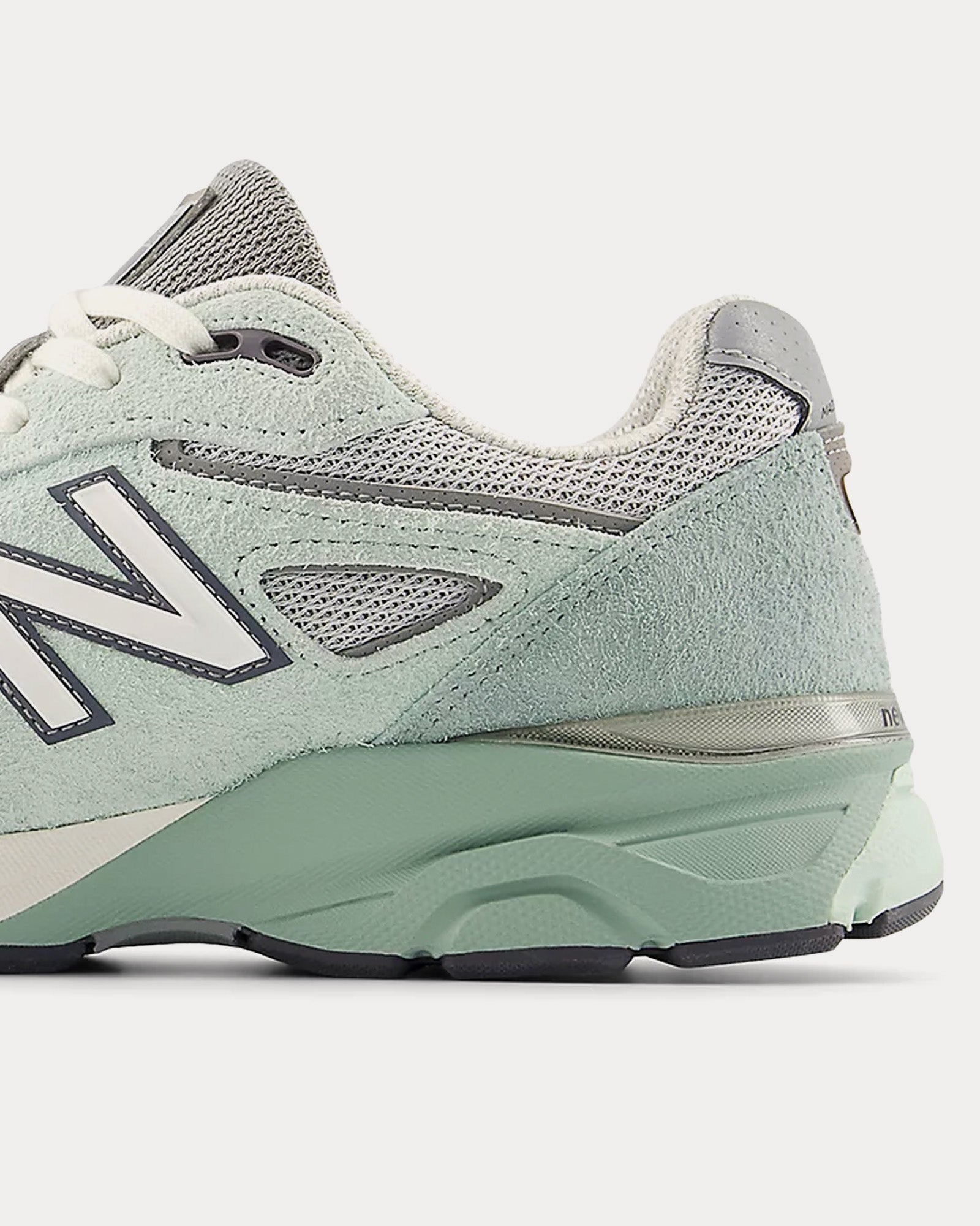 New Balance x The Whitaker Group Unisex Made in USA 990v4 Clay Ash ...