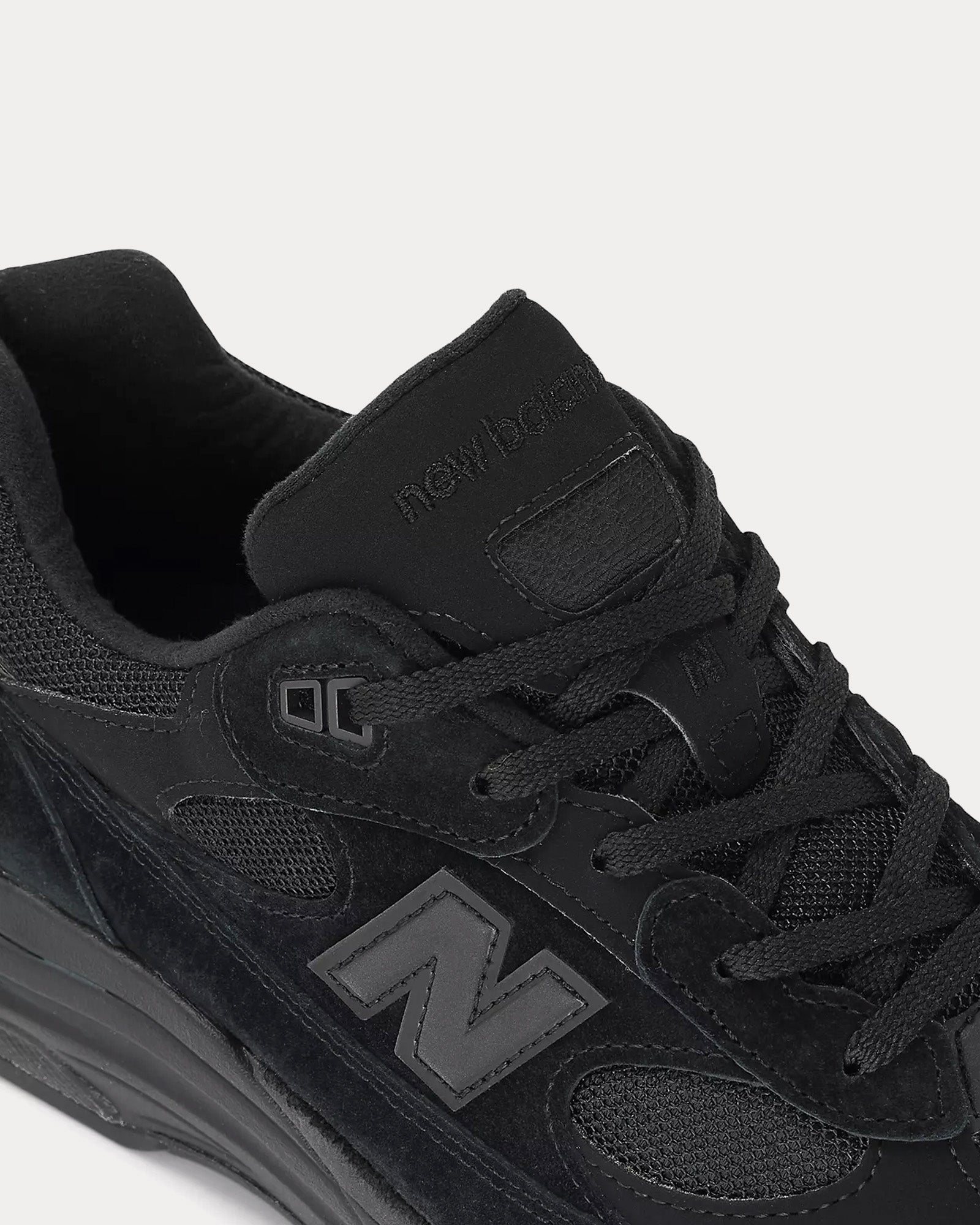 New Balance Unisex Made in USA 992 Core Black Low Top Sneakers