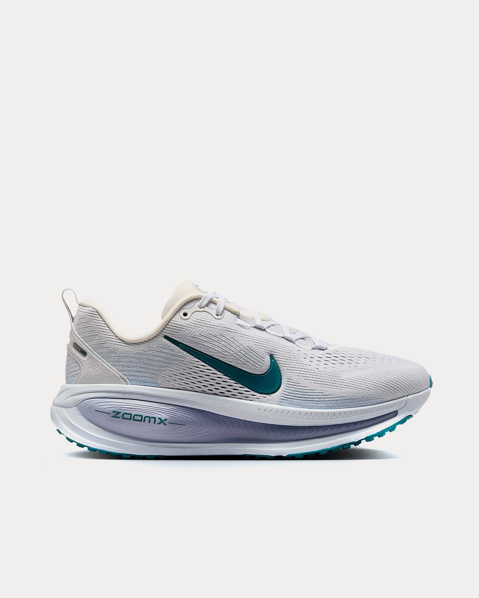 Nike Women's Vomero 18 Summit White / Blue Tint / Geode Teal Running Shoes