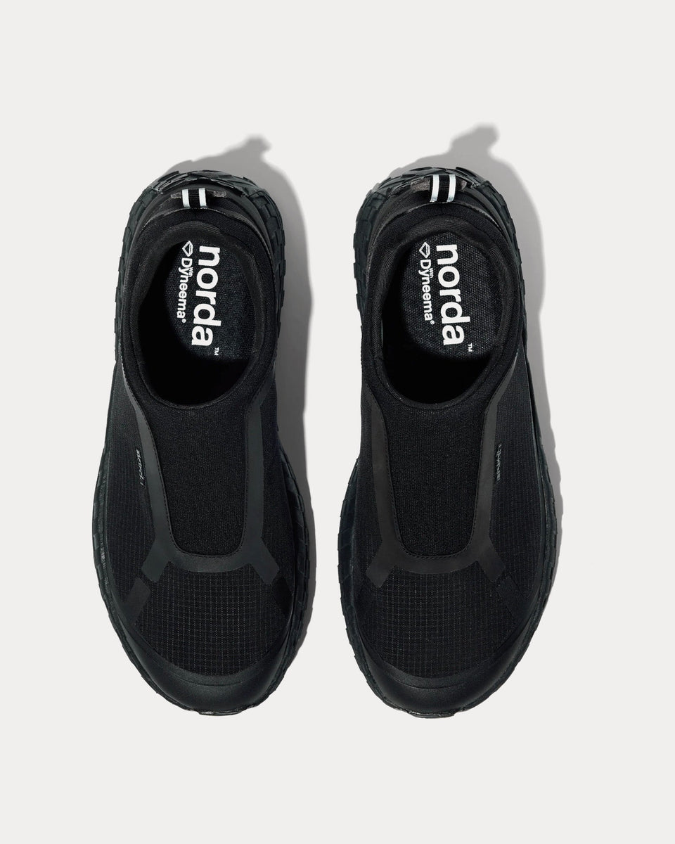 Norda 003 M Pitch Black Running Shoes - Sneak in Peace