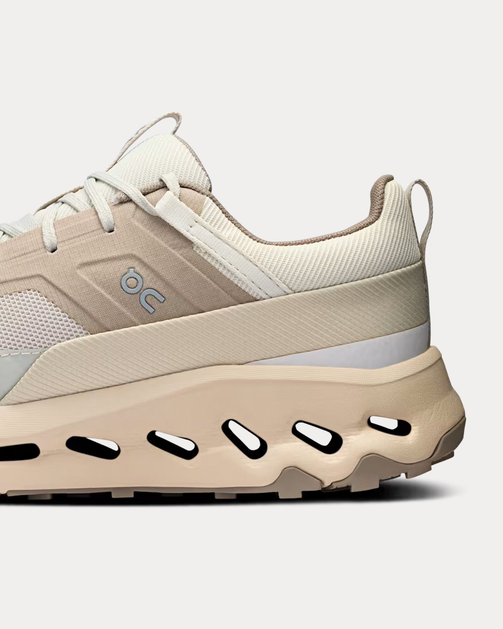 On Running Women's Cloudhorizon Ice / Cream Running Shoes
