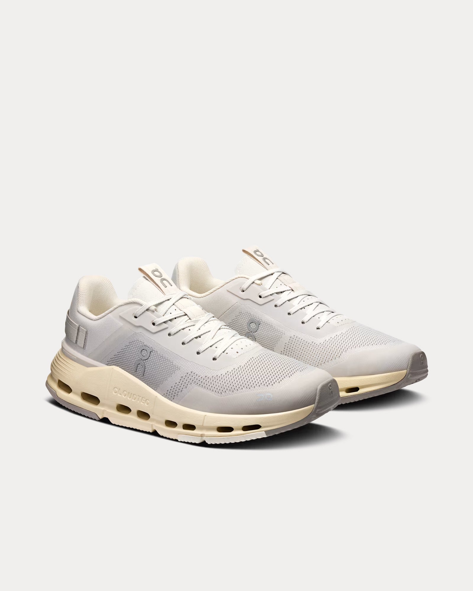 On Running Women's Cloudnova Forma 2 TT Wolf / Cream Running Shoes