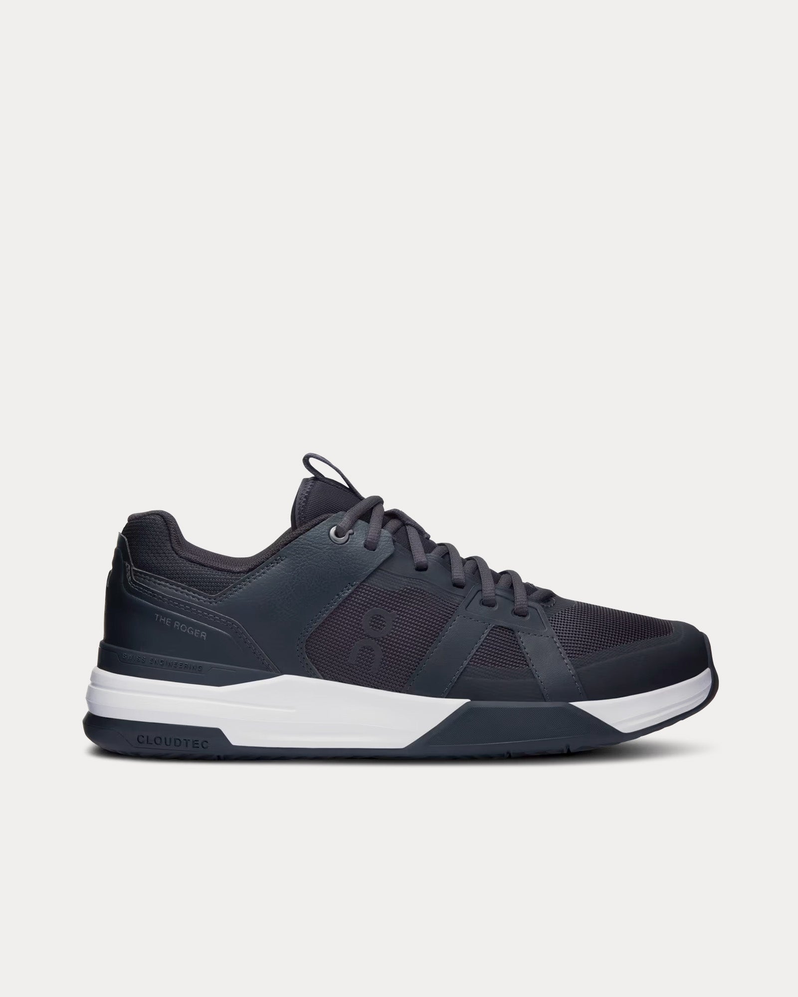 On Running The Roger Clubhouse Pro Black / White Low Top Sneakers ...