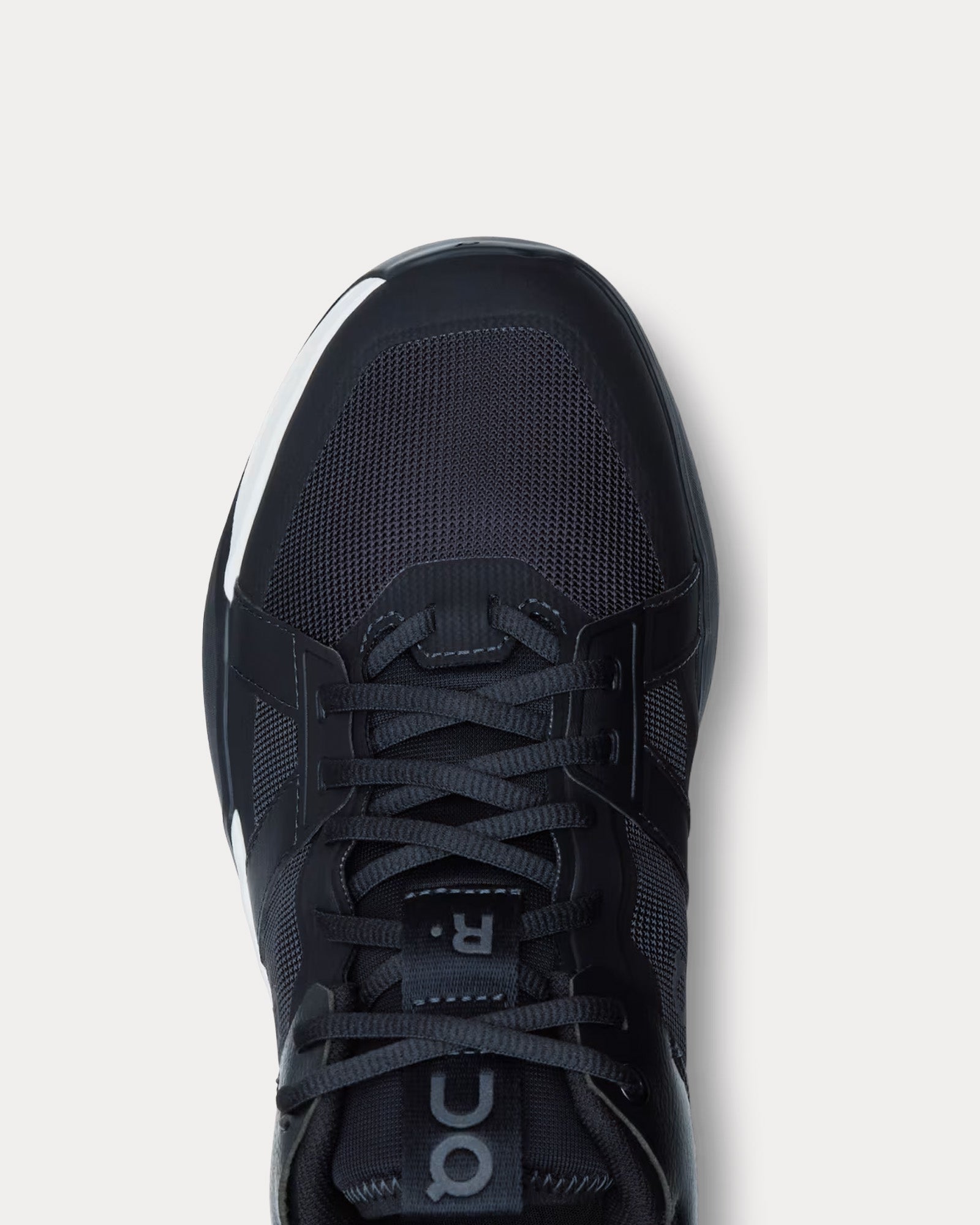 On Running Men's The Roger Clubhouse Pro Black / White Low Top Sneakers