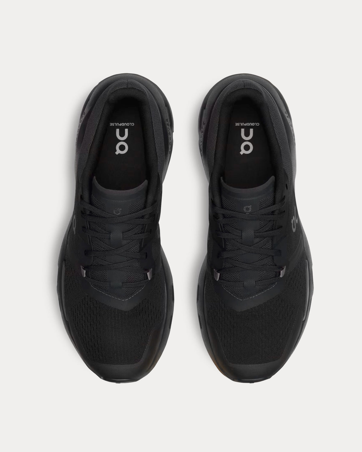 On Running Cloudpulse Black / Eclipse Training Shoes - Sneak in Peace
