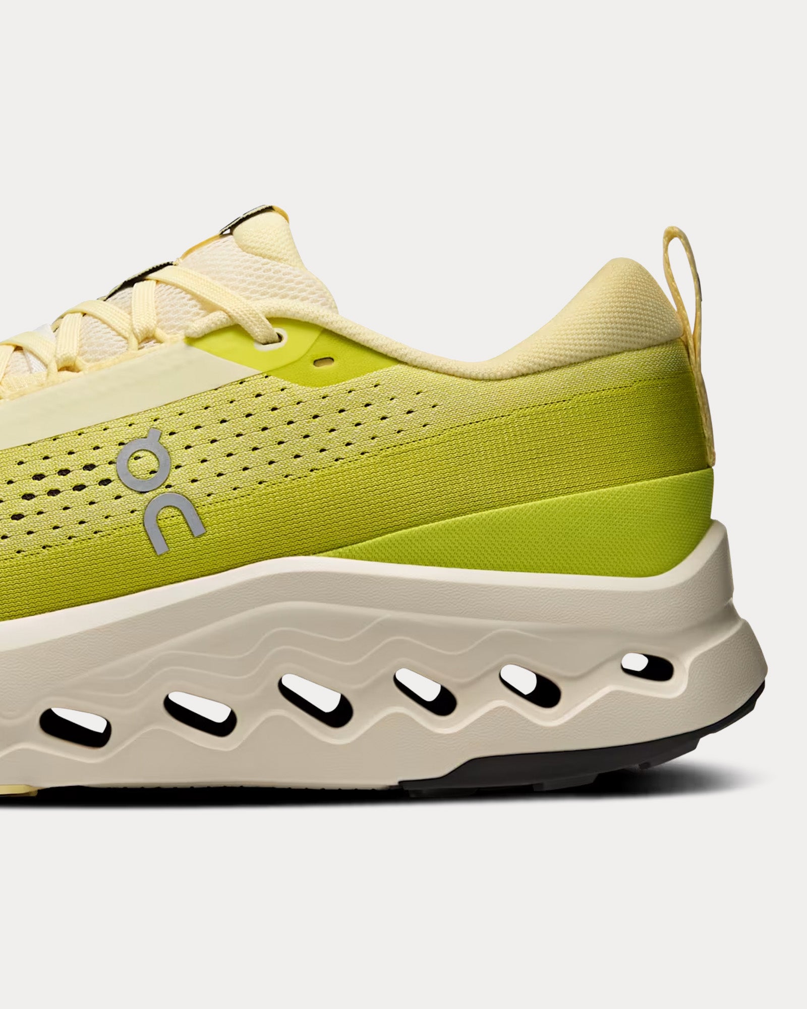 On Running Men's Cloudsurfer Trail 2 Ivory / Lime Running Shoes