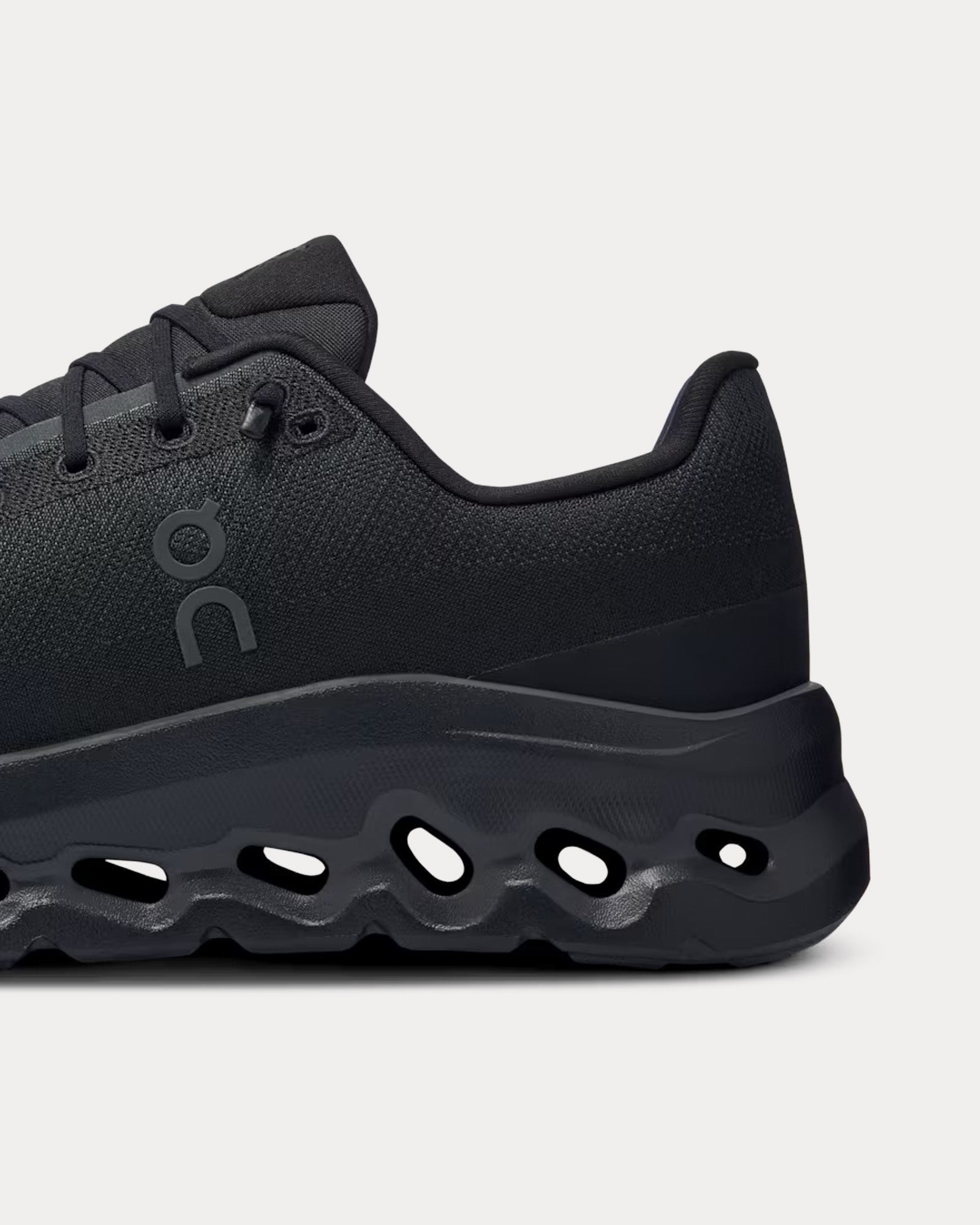 On Running Women's Cloudtilt Eclipse / Black Low Top Sneakers & Trainers