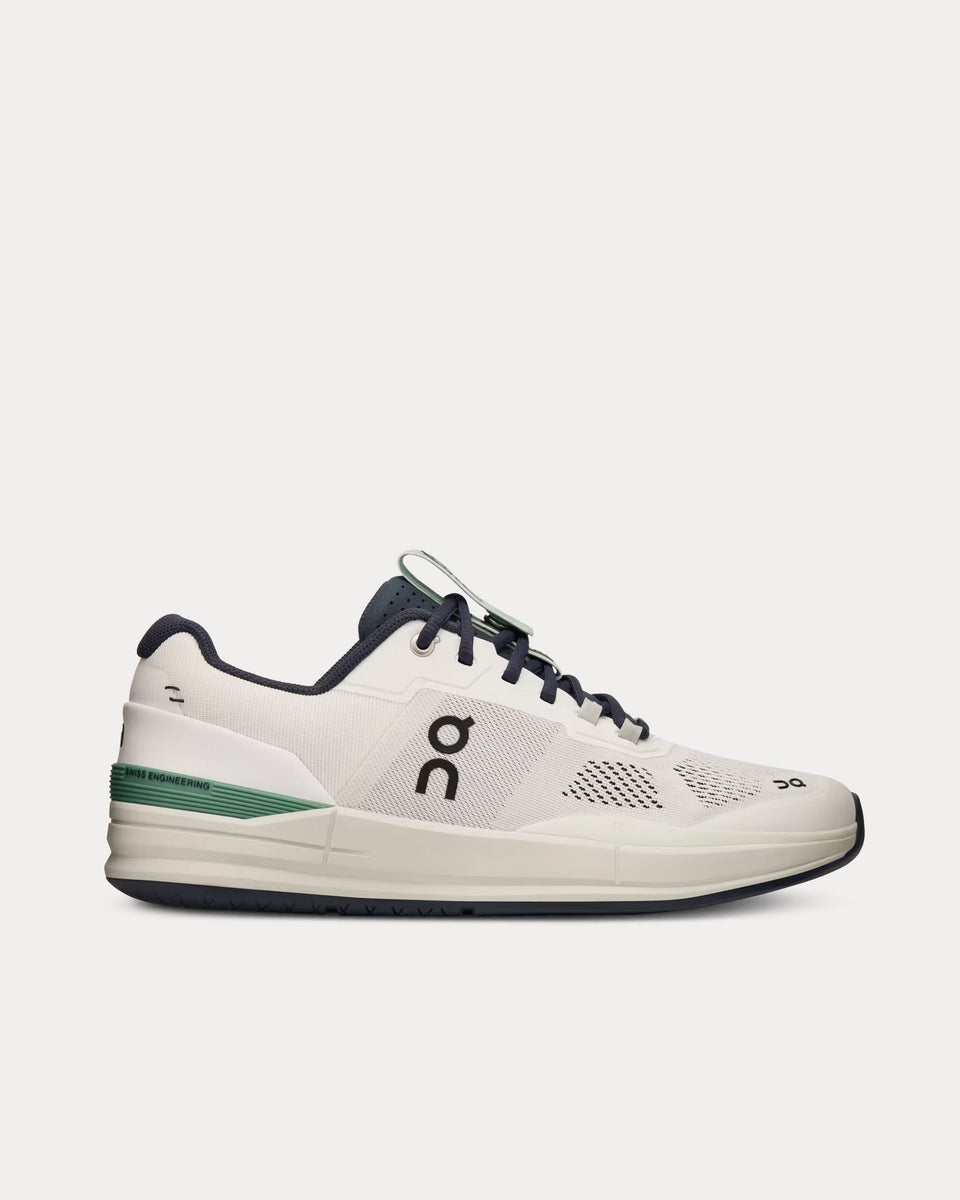 On Running Roger Pro Undyed-White / Aloe Low Top Sneakers - Sneak in Peace