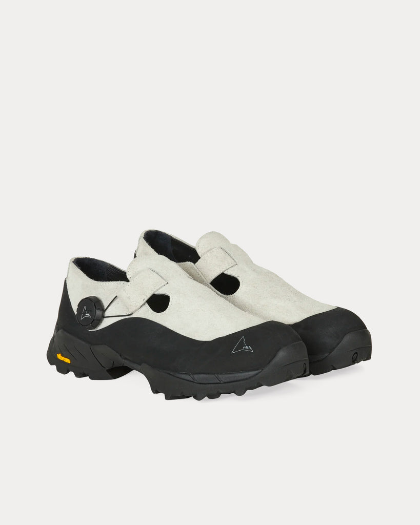 ROA Pala Off White / Black Sandals - Sneak in Peace