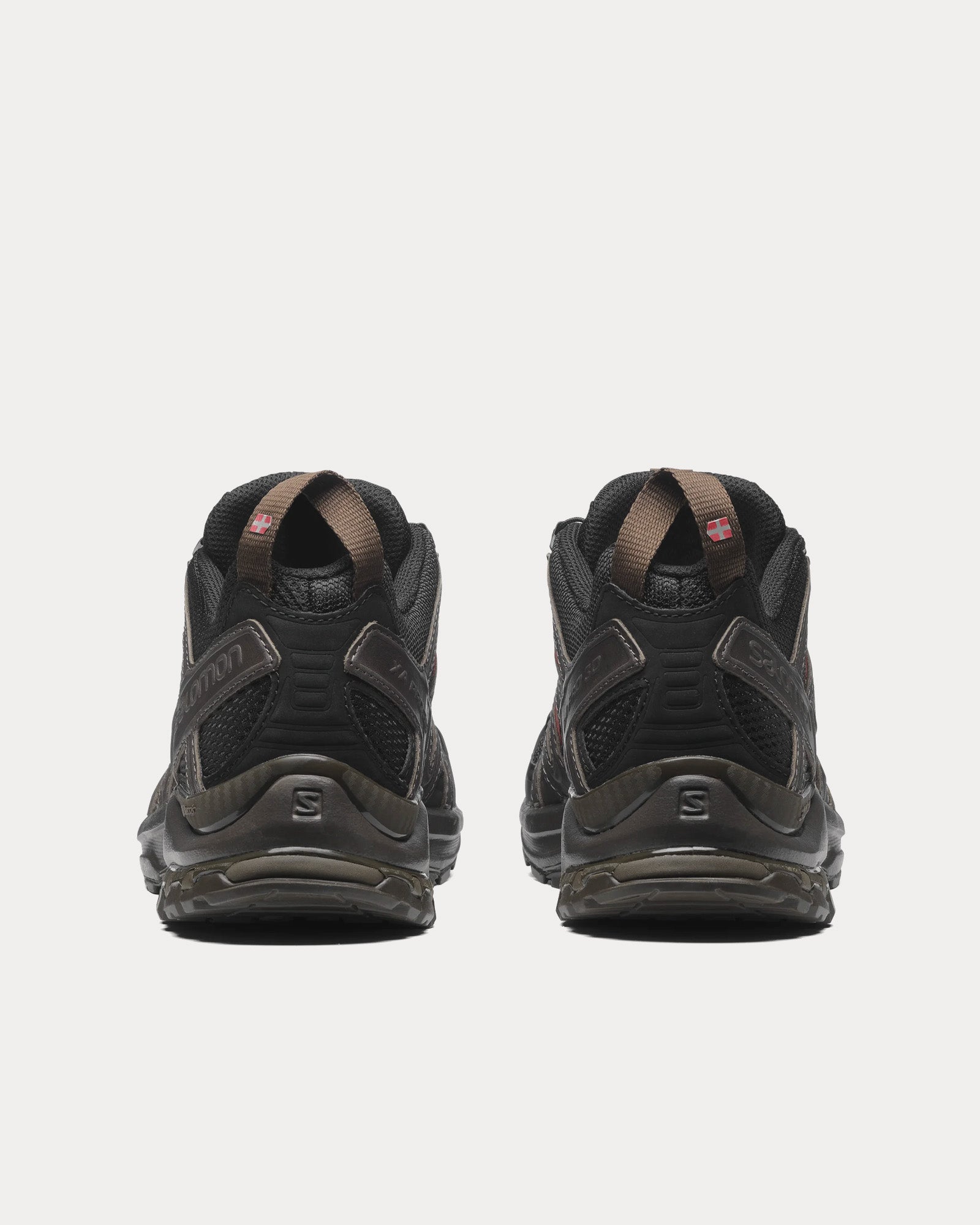 Salomon Unisex XA Pro 3D 'La Yaute' Black / Wren / Falcon Low Top ...