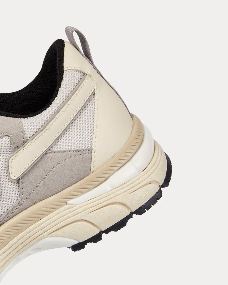 Saye Unisex Modelo '01 Stone Low Top Sneakers & Trainers
