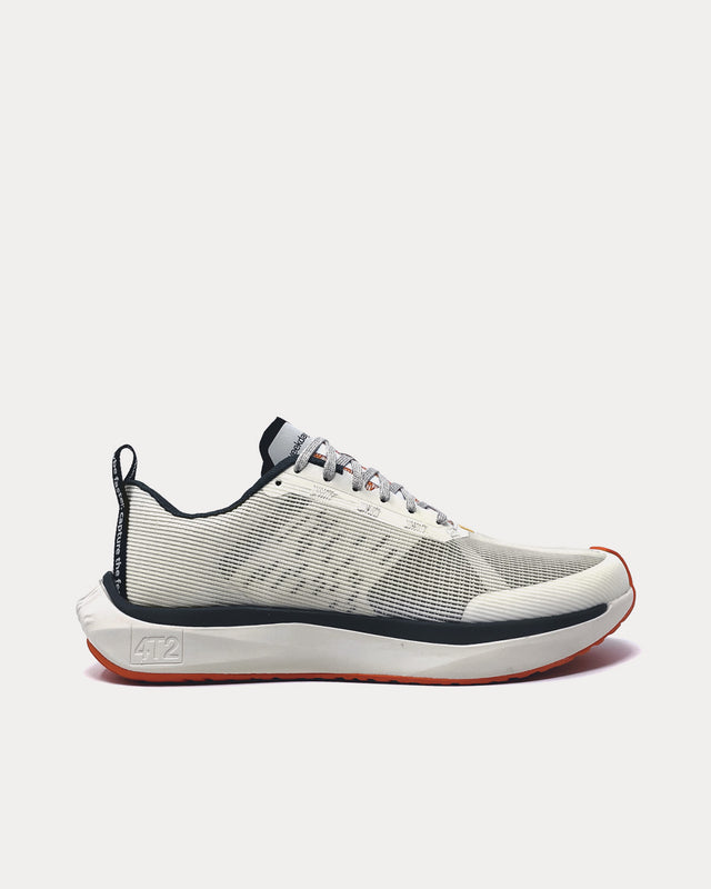 4T2 Unisex Weekdays Vintage White Running Shoes