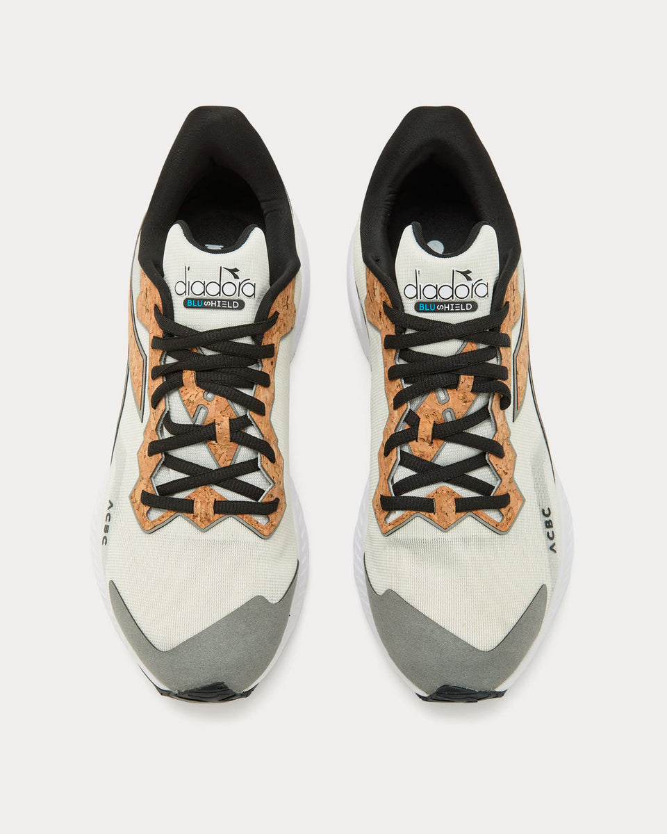 Diadora x ACBC Mythos Blushield Volo 3 White / Grey Running Shoes ...
