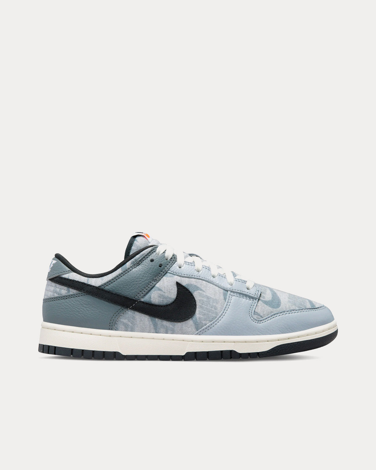 Nike Dunk Low SE Dark Grey / Heather / Off Noir / Wolf Grey Low Top ...
