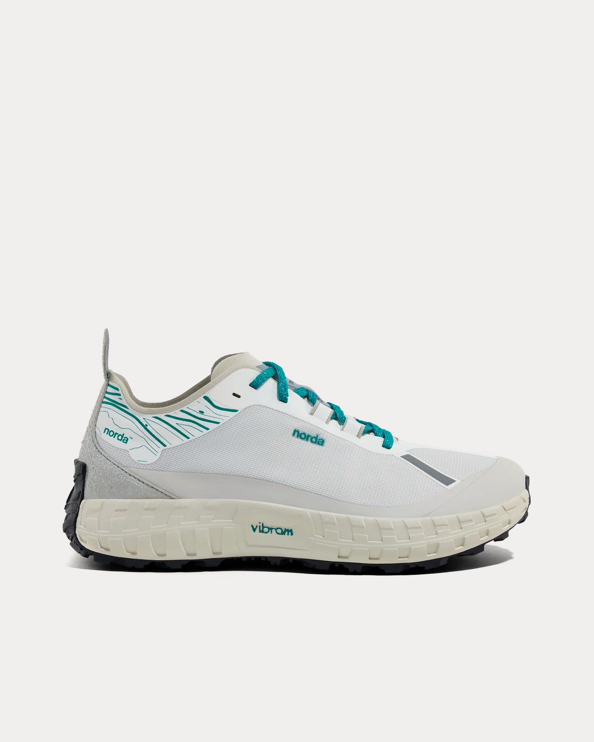 Norda 001 Retro White / Forest Running Shoes - Sneak in Peace